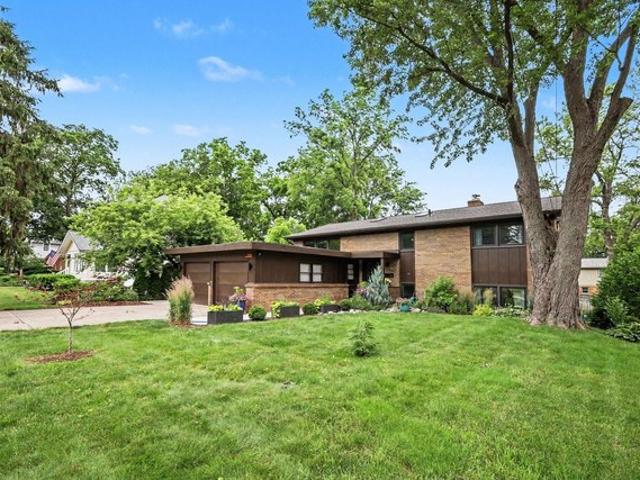 2235 Boston St SE, East Grand Rapids, MI 49506