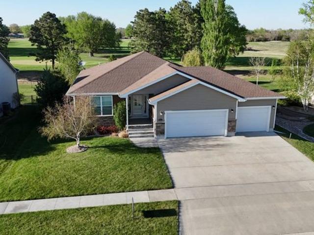 2235 Greenway Dr, Aurora, NE 68818