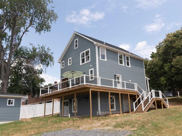 2235 spruce ave