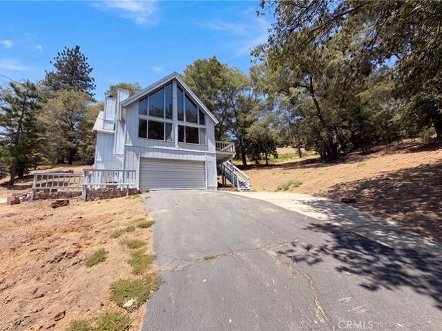22360 Briarwood Ln, Crestline, CA 92325