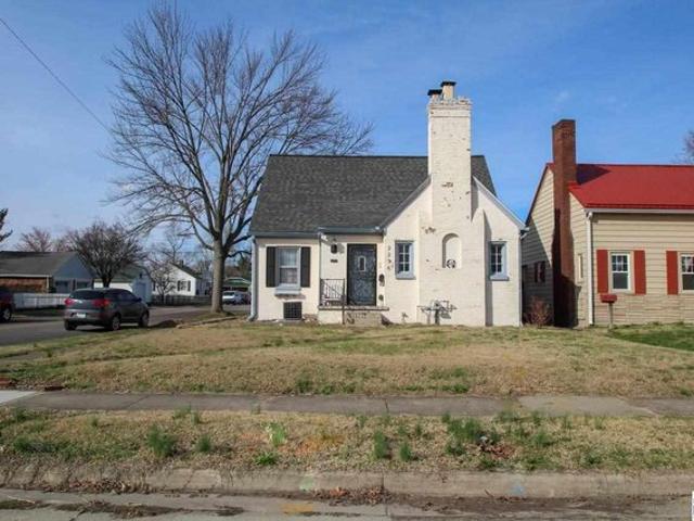 2236 Park St, Terre Haute, IN 47803