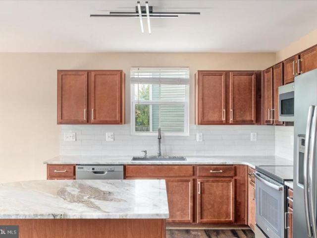2236 Sedgwick Drive