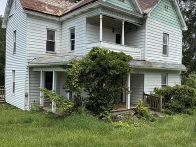 2236 Vance Tank Rd, Bluff City, TN 37618
