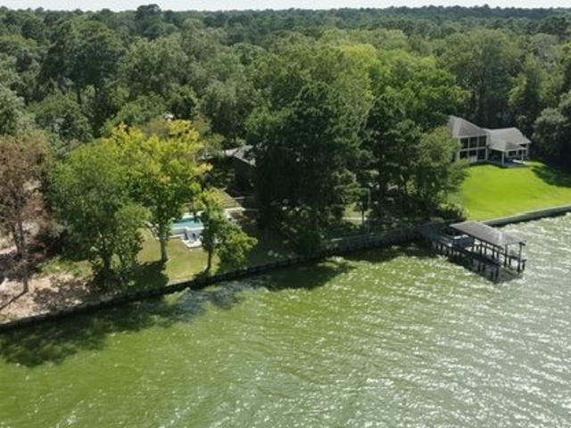 22373 LA Jolla Ct, Huntsville, TX 77320