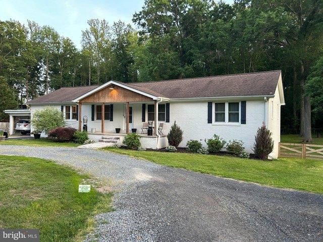 2237 Mountain View Rd, Stafford, VA 22556