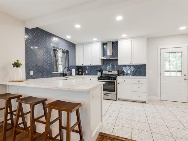 2237 NW 30th Street