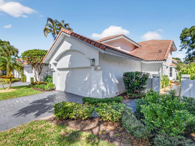 2237 NW 53rd St, Boca Raton, FL 33496 | MLS #B26014 | Compass