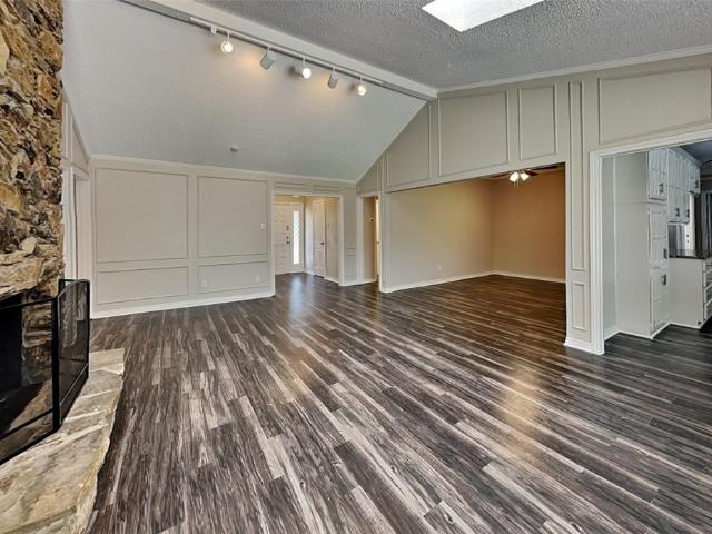 2237 Valley Mill
