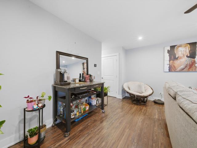 2238 N Harlem Avenue # 1W