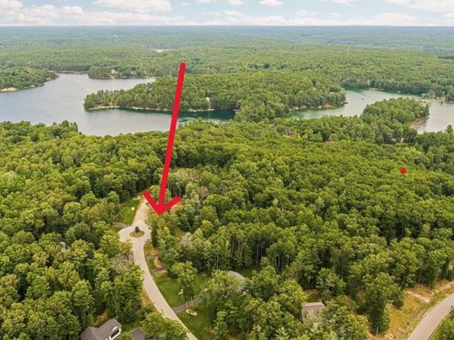 2238 Arbutus Pointe Dr, Traverse City, MI 49696