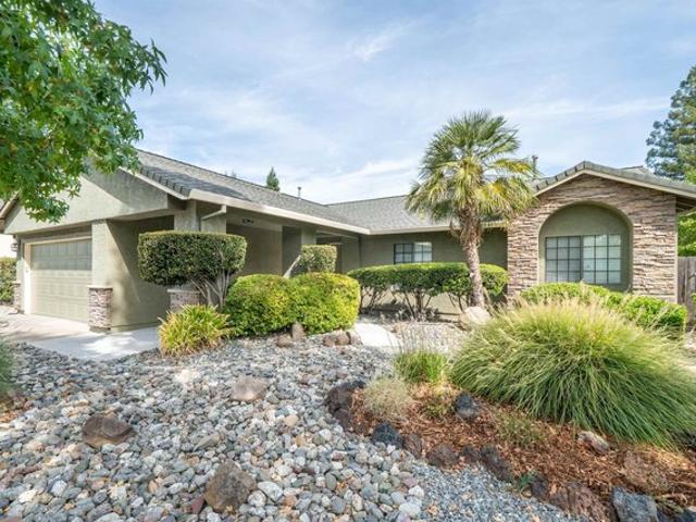 2238 Cilantro Dr, Redding, CA 96003