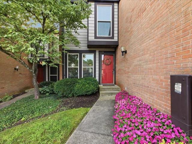 2238 Clough Ridge Dr, Anderson Township, OH 45230