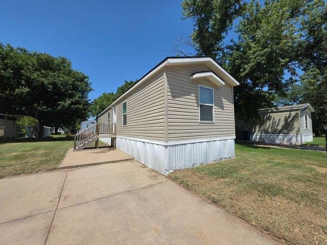 2238 E Maywood St, Wichita, KS 67216