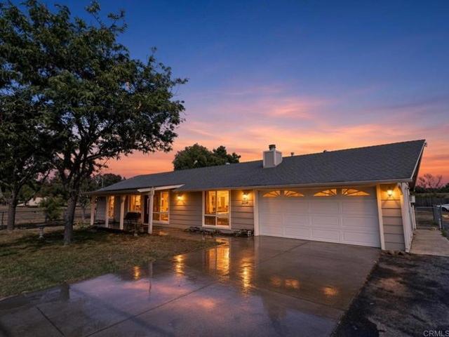 2238 Kelly Ave, Ramona, CA 92065