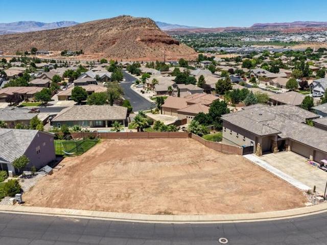 2238 S Arabian Way Unit 62, Washington, UT 84780