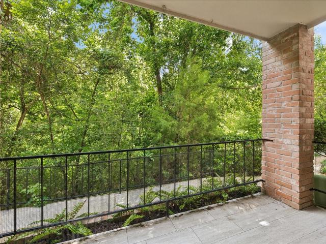 2238 S Piney Point Road 109