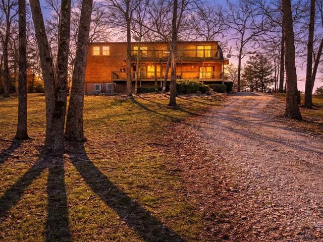 22395 Air Park Dr, Golden, MO 65658