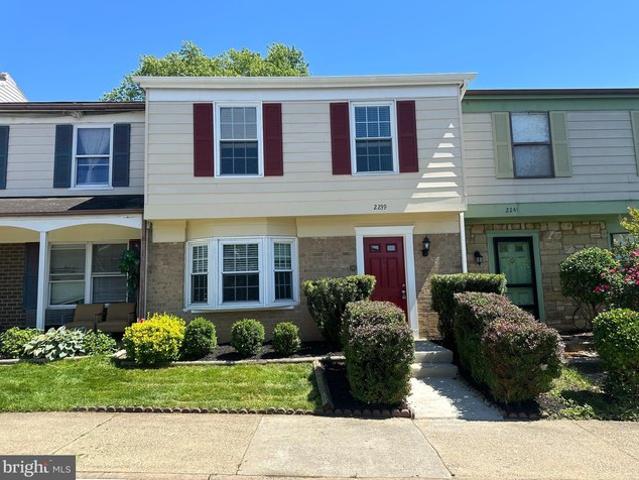 2239 Monaghan Dr, Herndon, VA 20170