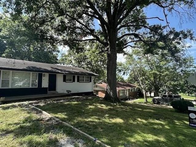 2239 Entity Ave, Saint Louis, MO 63114