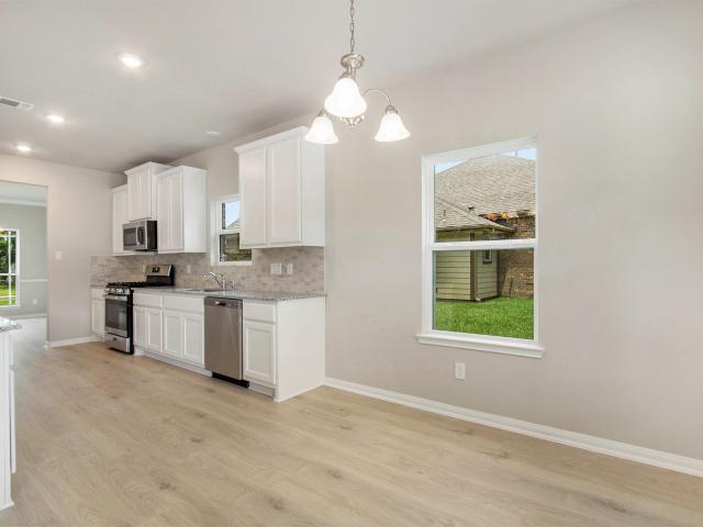 2239 Lakewood Dr, West Columbia, TX 77486 | MLS #26592