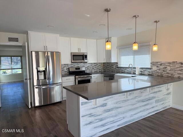 2239 Portola Ln, Westlake Village, CA 91361 | MLS #226001 VC | Compass