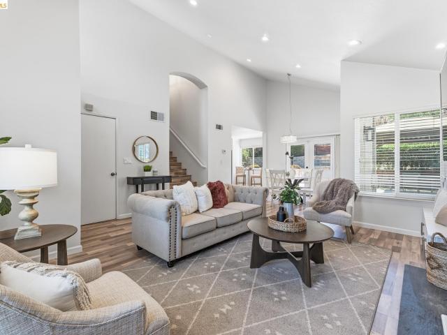 2239 Southwest Ct