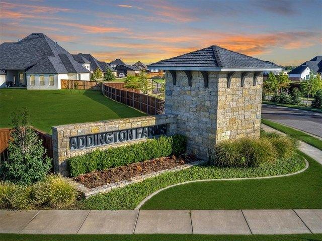 22300 Pine Bluff Way, Edmond, OK 73025