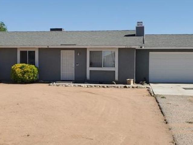 22301 Broken Lance Rd, Apple Valley, CA 92307