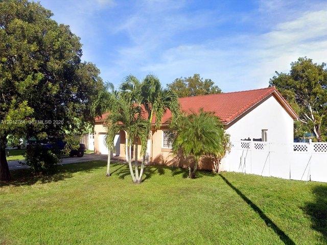 22301 SW 127th Pl, Miami, FL 33170