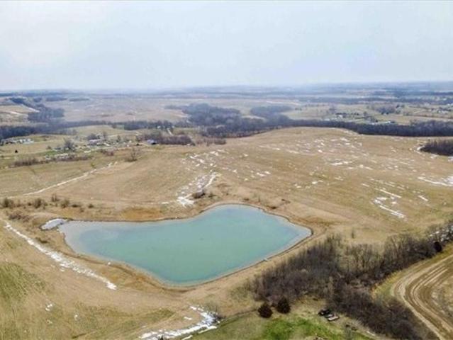 22305 P Hwy, Weston, MO 64098