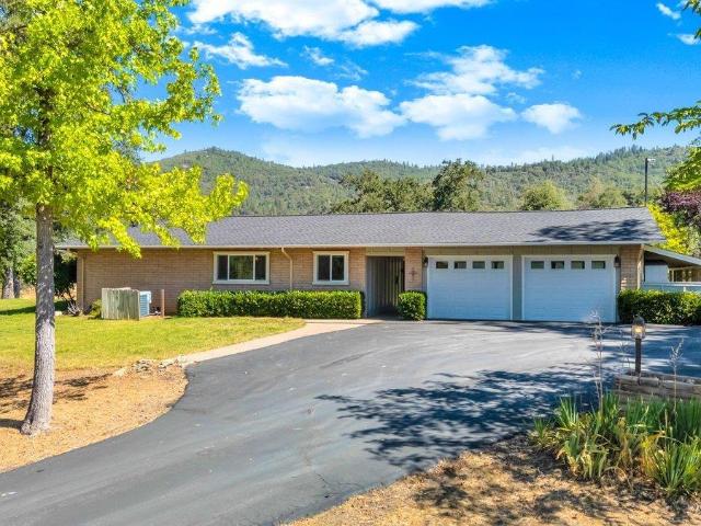 22309 Villas Ln