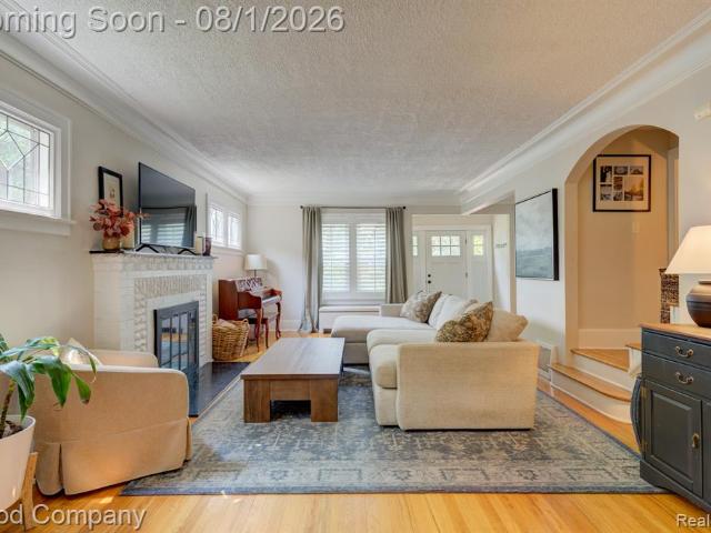 2230 Maplewood Avenue