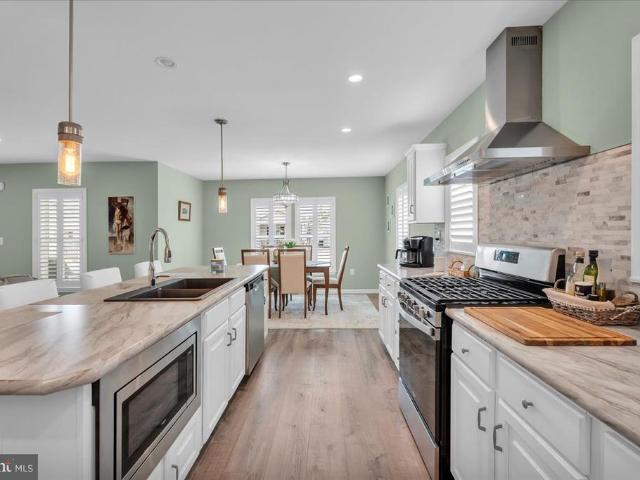 2230 Monmouth Lane