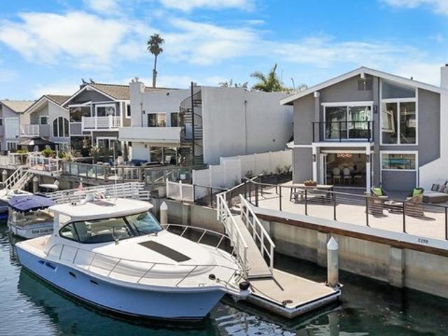 2230 Monaco Dr, Oxnard, CA 93035