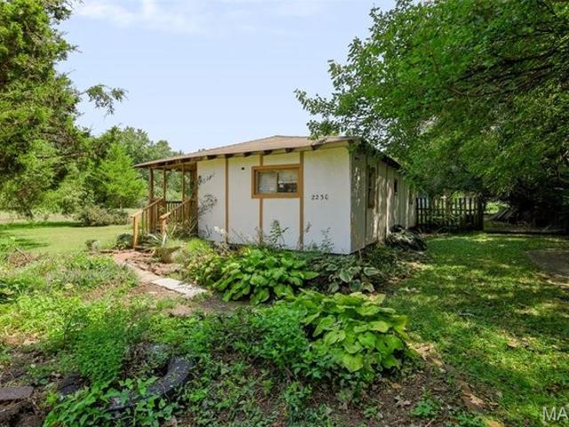 2230 N 57th St, Washington Park, IL 62204
