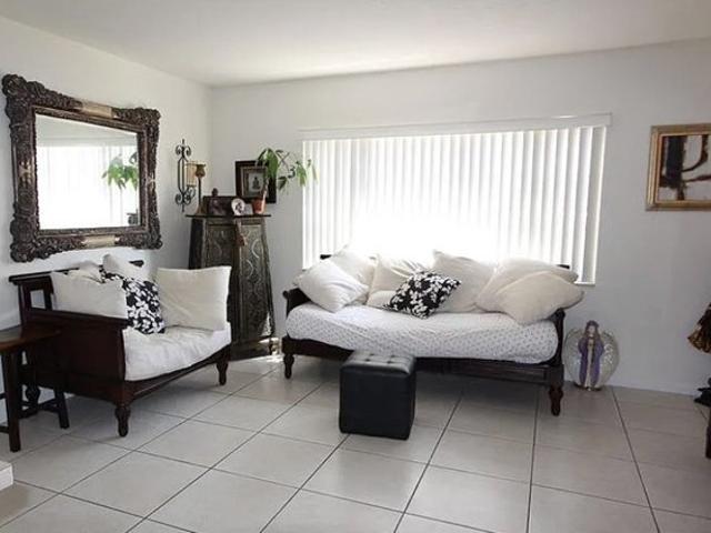 2230 NE 56th Pl Apt 210, Fort Lauderdale, FL 33308