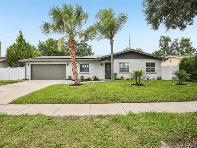 2230 Albright Dr, Clearwater, FL 33765
