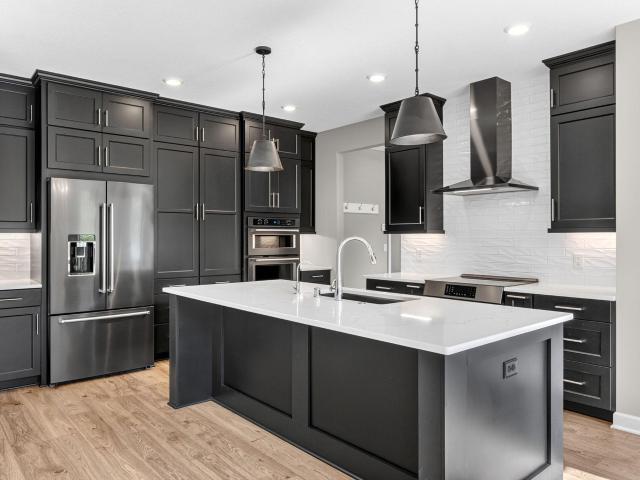2230 Bentz Court