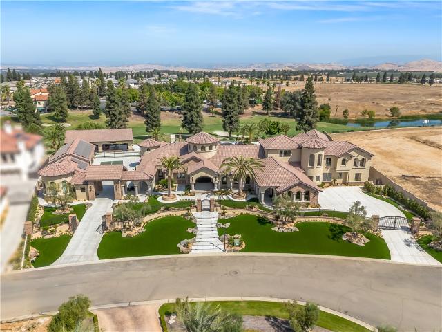 2230 E Spey Valley