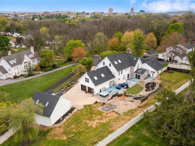 2230 Greenwood Road