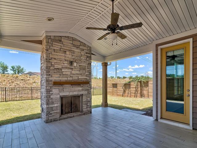 2230 High Bluff Loop