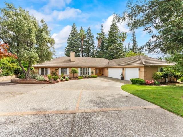 2230 Hillcrest Way, Carmichael, CA 95608