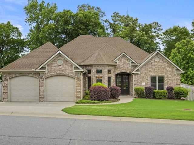 2230 Irondale Dr, Benton, AR 72019