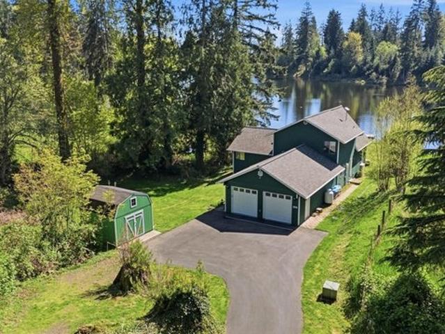 22312 W Lake Kayak Dr, Monroe, WA 98272