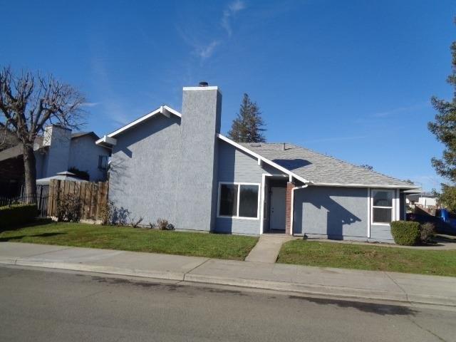 2231 N Carol Ave, Fresno, CA 93722