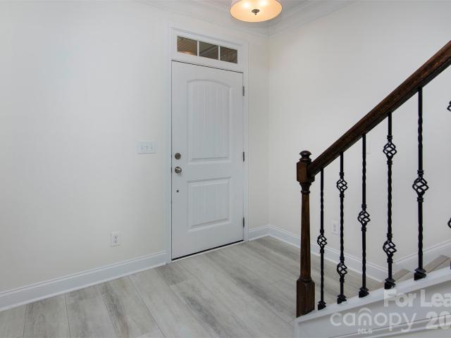 2231 Eversham Drive NW