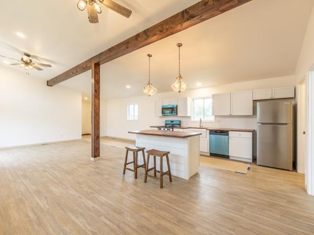 2231 Honeysuckle Lane