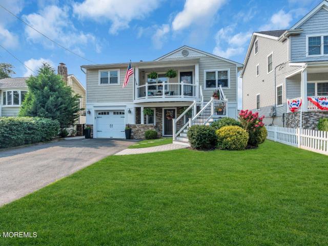 2231 Laurel Drive
