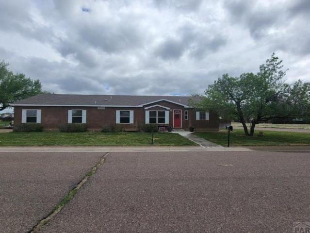 2231 Terrace Dr, Lamar, CO 81052