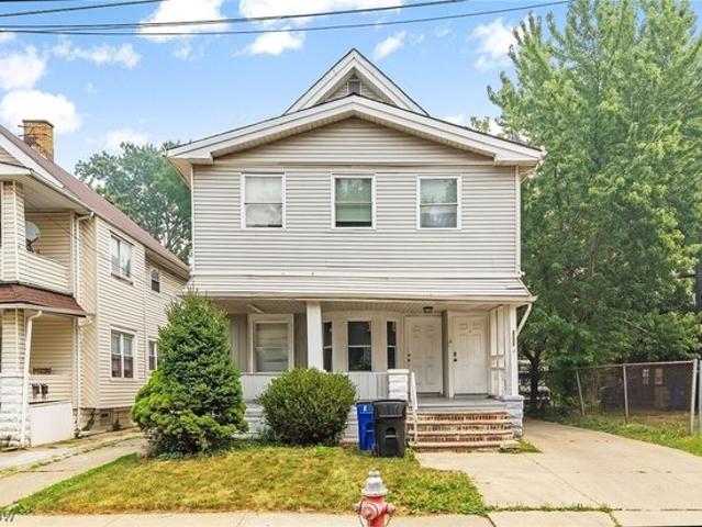 2231 W 105th St, Cleveland, OH 44102